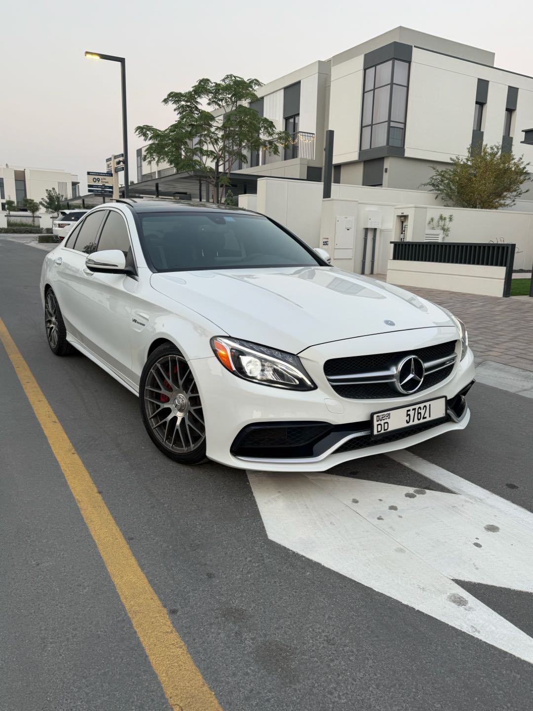 2017 MERCEDES C Class 63 - Sooq Cars