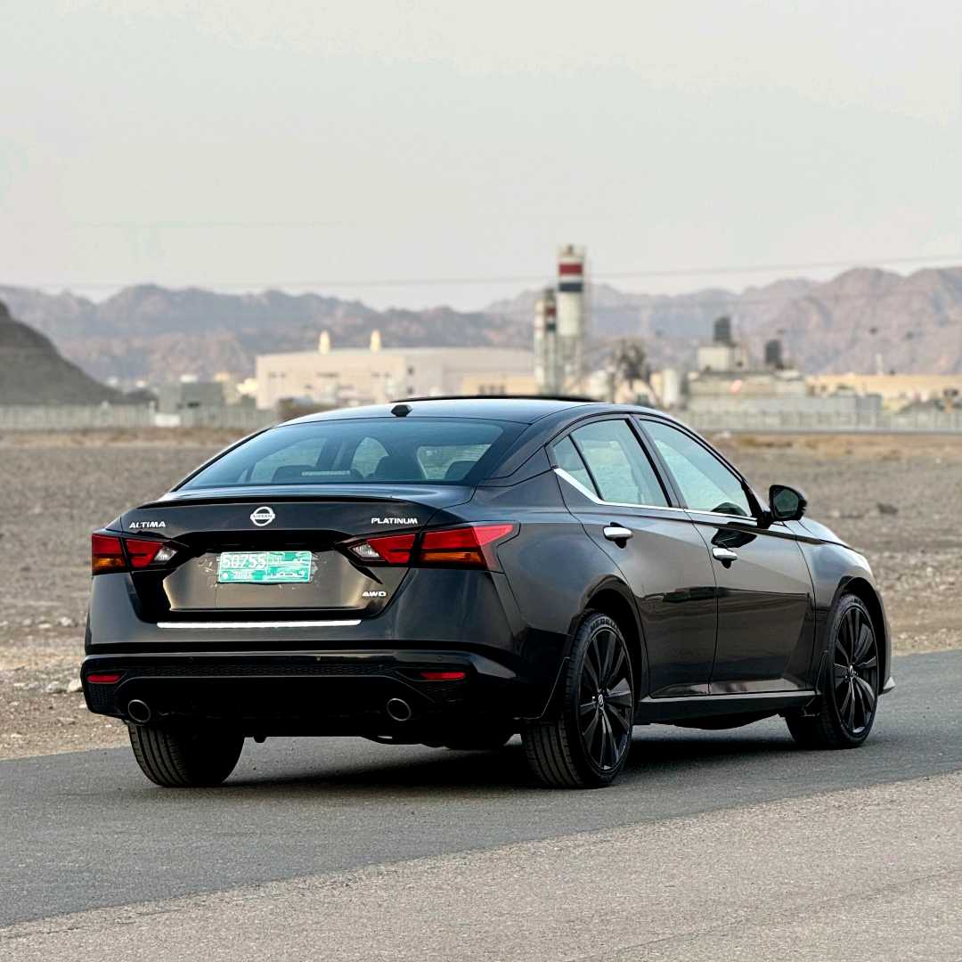 2019 NISSAN ALTIMA Platinum - Sooq Cars