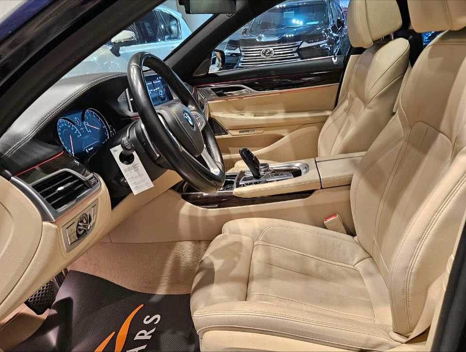 2017 BMW 7 SERIES 740 - Sooq Cars