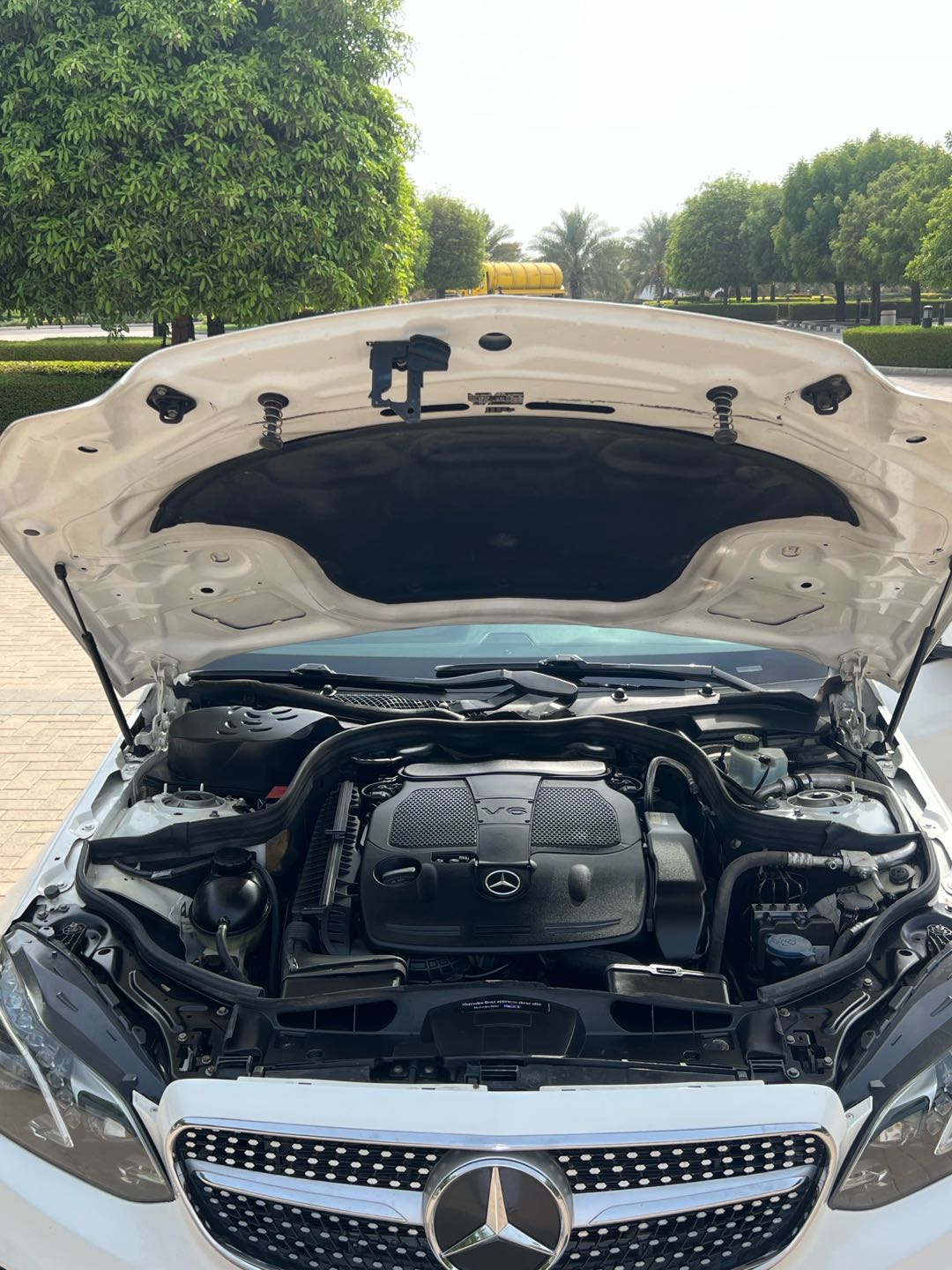 2015 MERCEDES E Class 350 - Sooq Cars