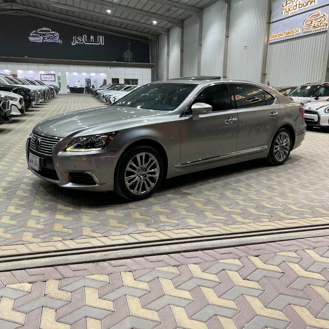 2015 LEXUS LS 600 - Sooq Cars