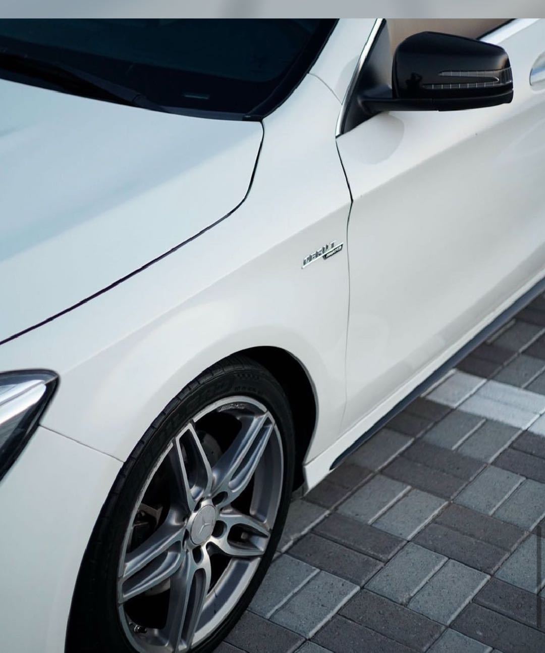 2017 MERCEDES CLA CLASS - Sooq Cars