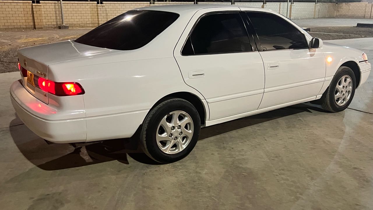 1999 TOYOTA CAMRY LE - Sooq Cars