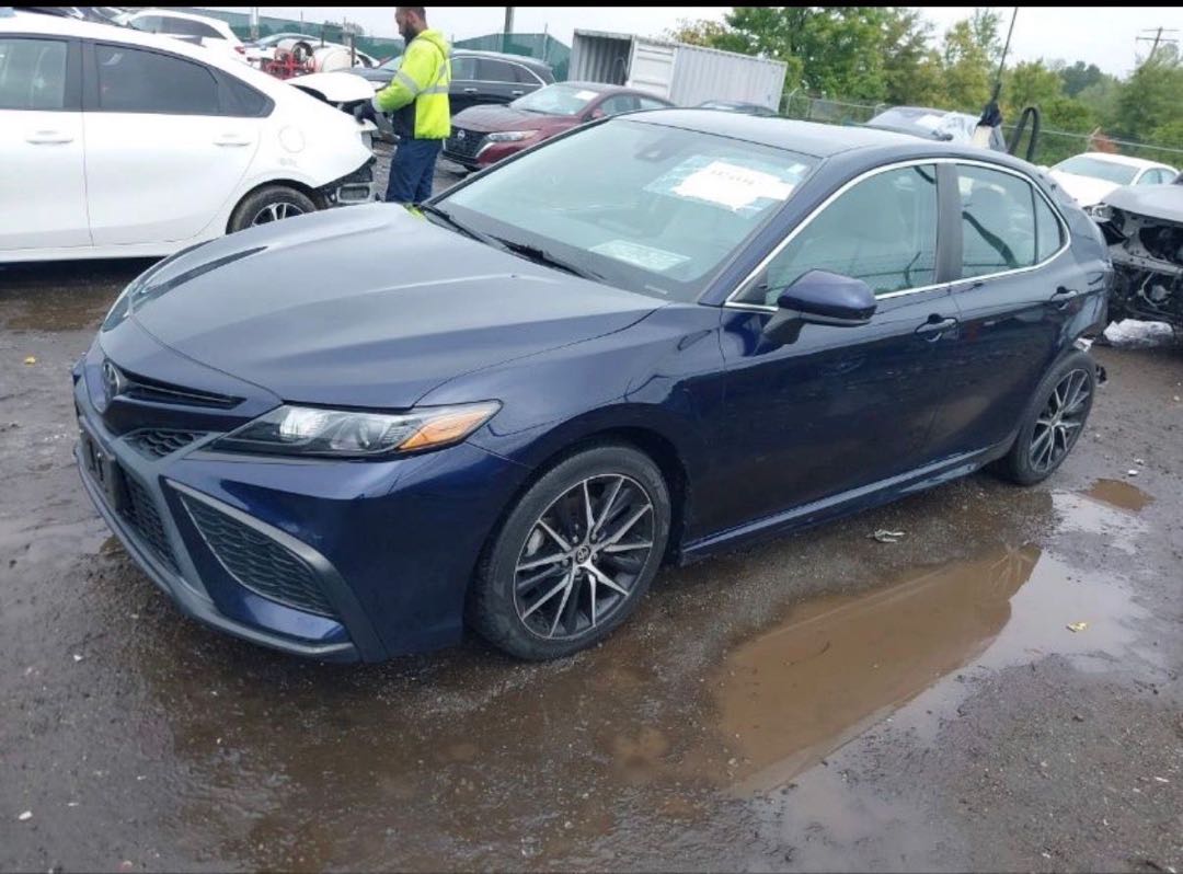 TOYOTA CAMRY SE 2021 - Sooq Cars