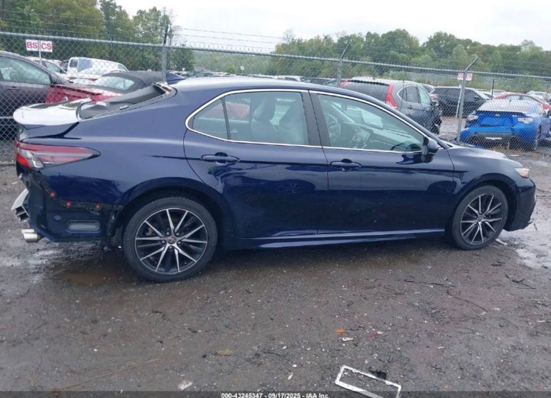 TOYOTA CAMRY SE 2021 - Sooq Cars