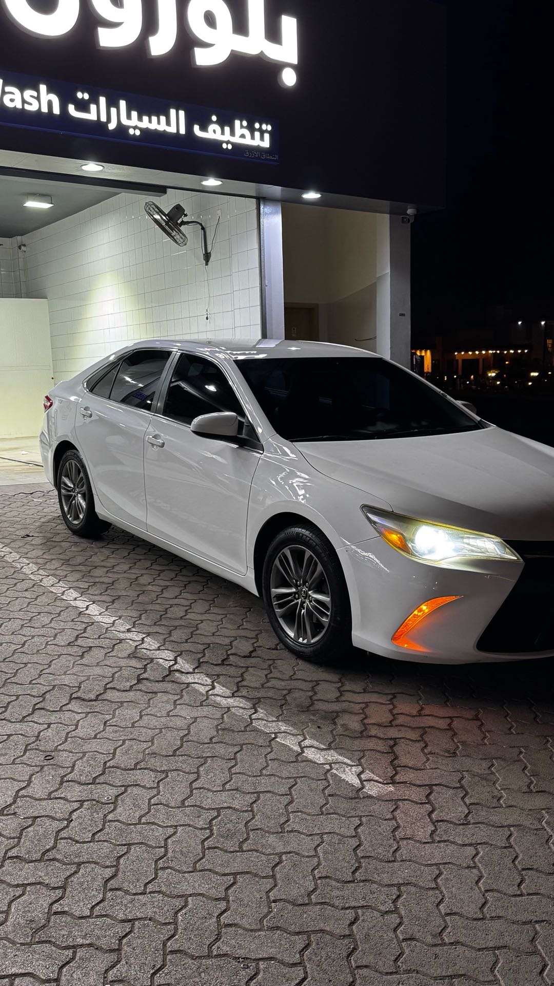 2015 TOYOTA CAMRY SE - Sooq Cars