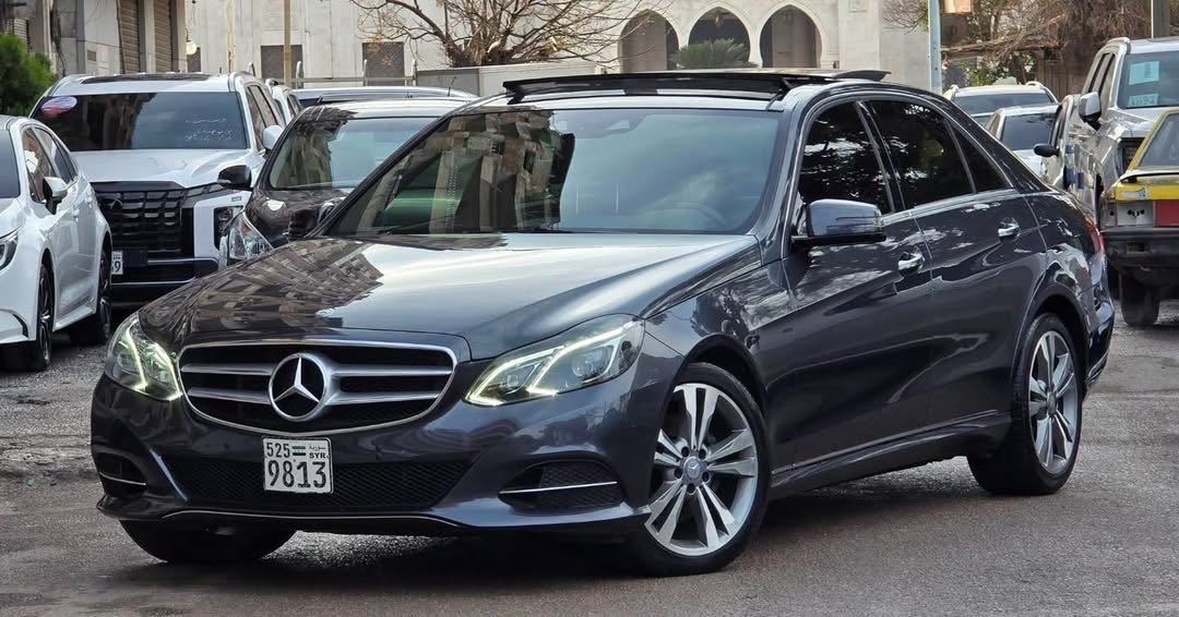 2014 MERCEDES E Class 300 - Sooq Cars