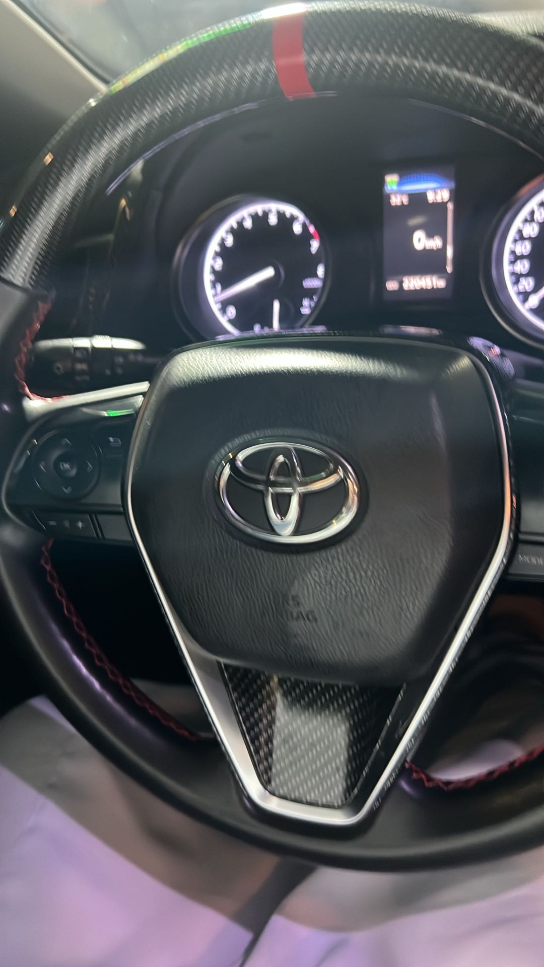 2018 TOYOTA CAMRY LE - Sooq Cars