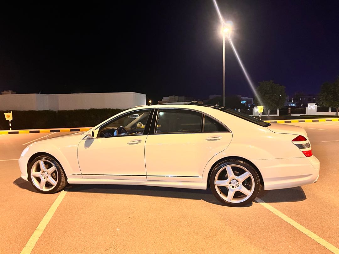 2009 MERCEDES S Class 350 - Sooq Cars