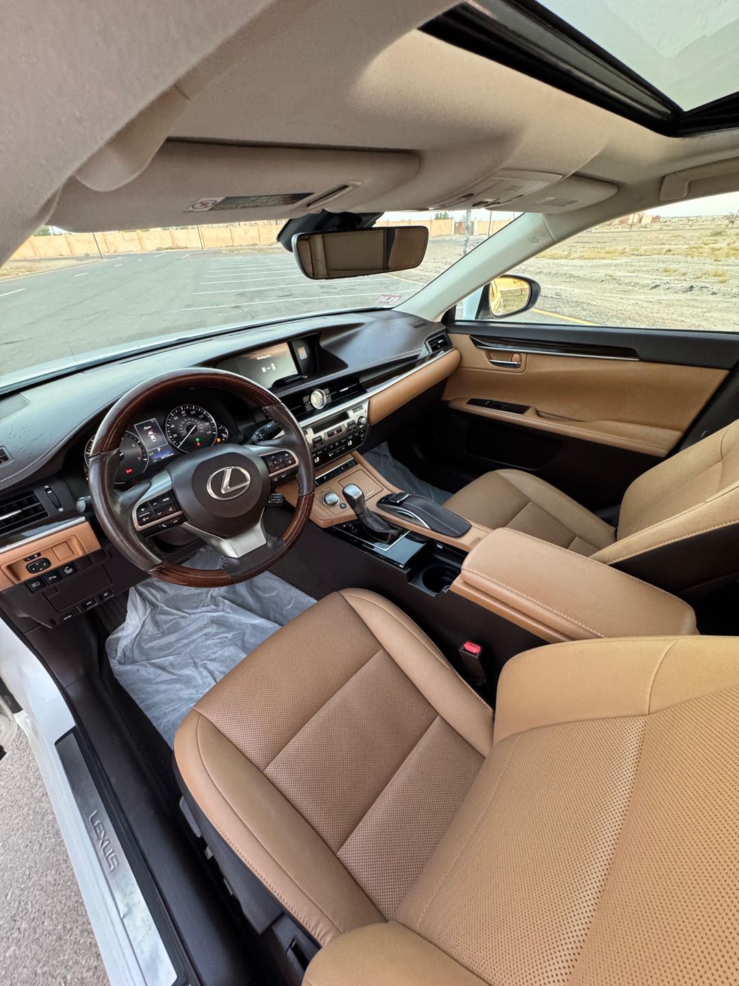 2017 LEXUS ES 350 - Sooq Cars