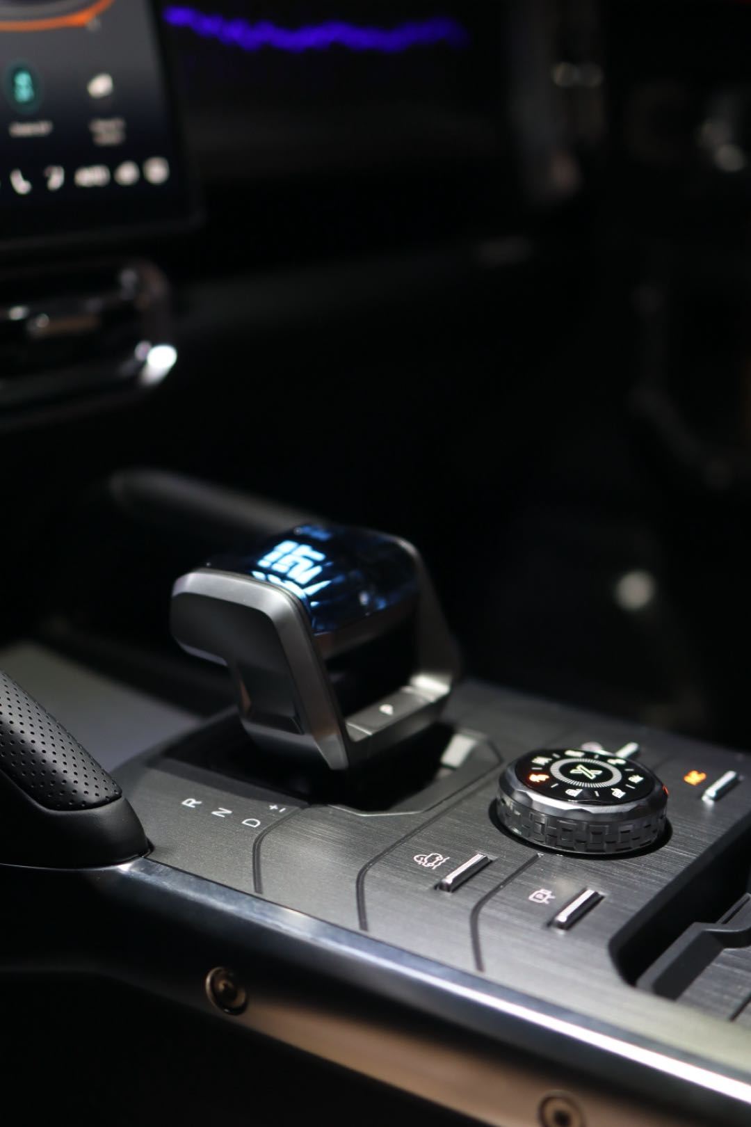 2025 JETOUR T2 - Sooq Cars