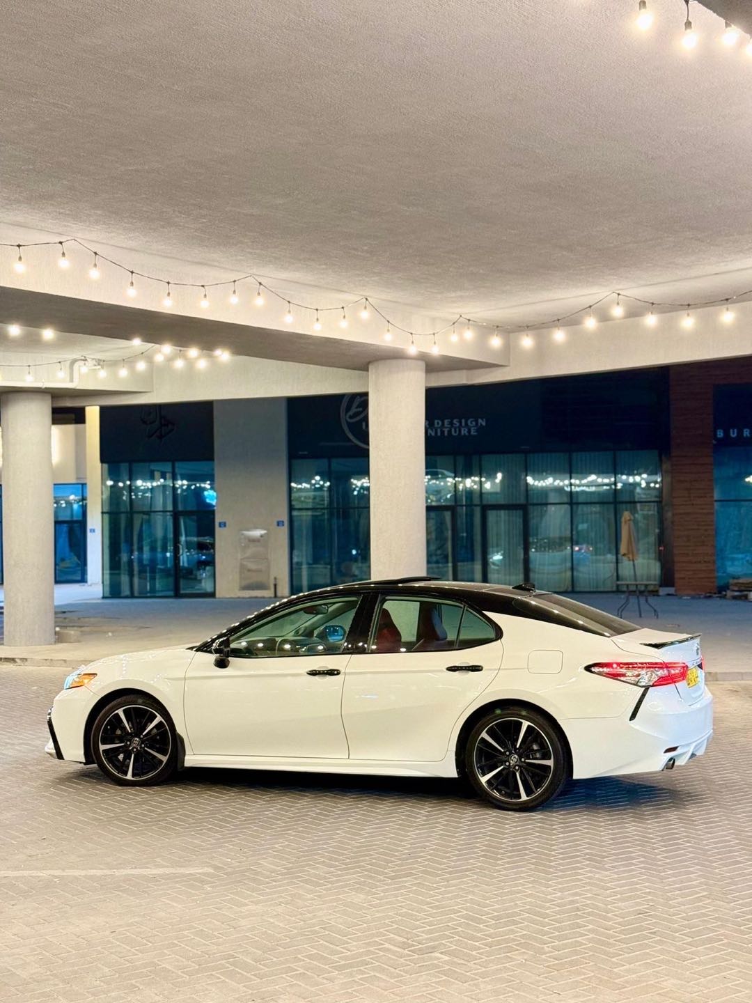 2018 TOYOTA CAMRY XSE - Sooq Cars