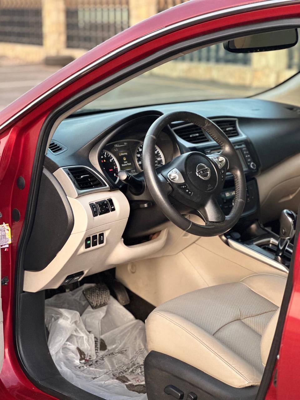 2016 NISSAN SENTRA SL - Sooq Cars