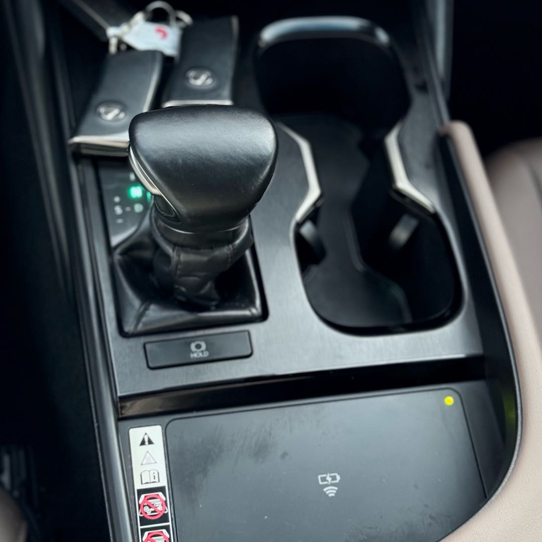 2024 LEXUS ES 350 - Sooq Cars