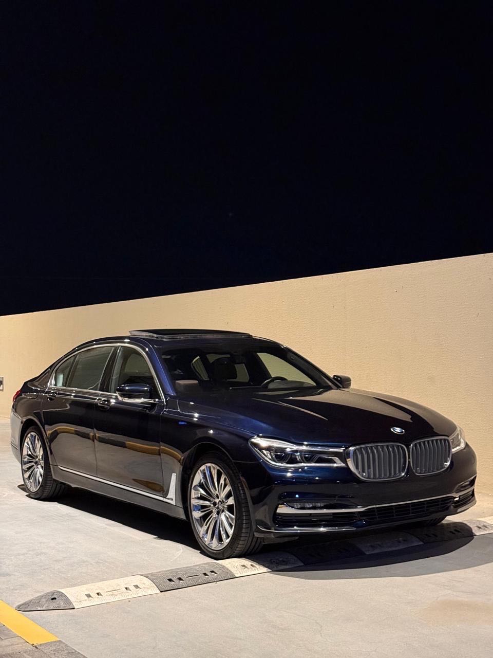 2016 BMW 7 SERIES 740 - Sooq Cars
