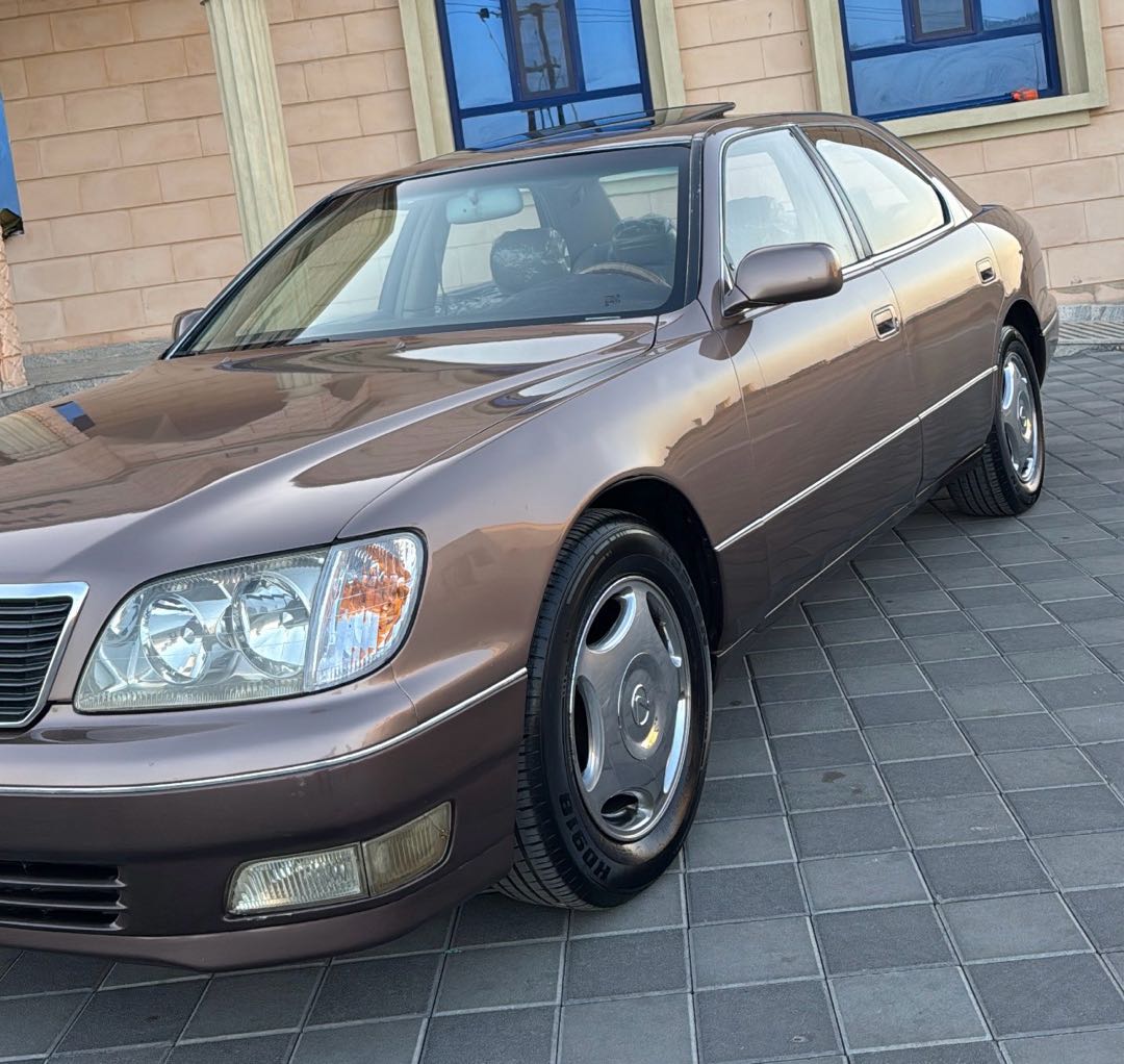 1998 LEXUS LS 400 - Sooq Cars
