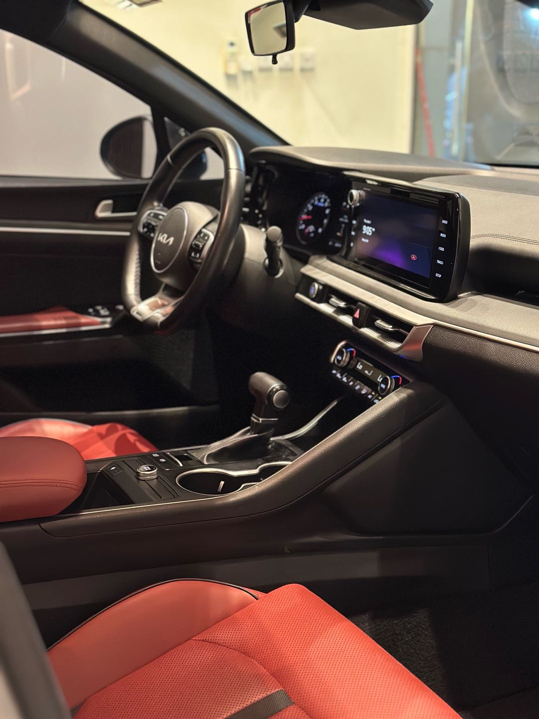 2023 Kia K5 - Sooq Cars