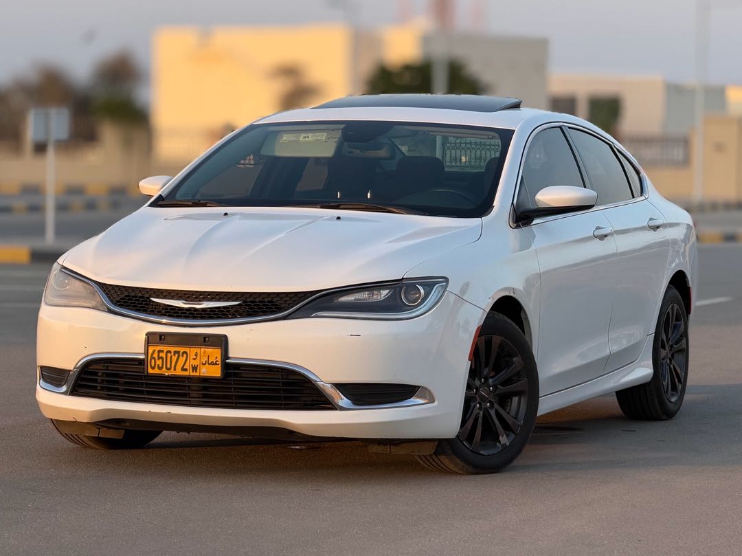 2015 CHRYSLER 200 - Sooq Cars