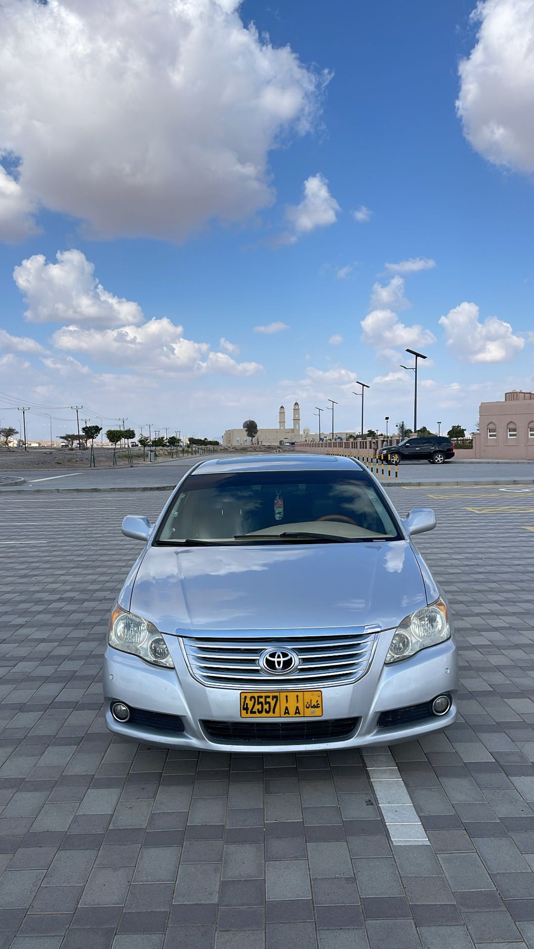 2009 TOYOTA AVALON XL - Sooq Cars