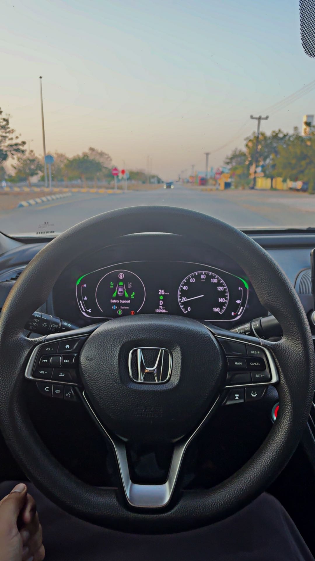 2019 HONDA ACCORD EX - Sooq Cars