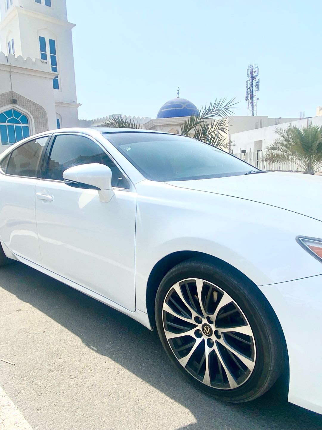 2013 LEXUS ES 350 - Sooq Cars