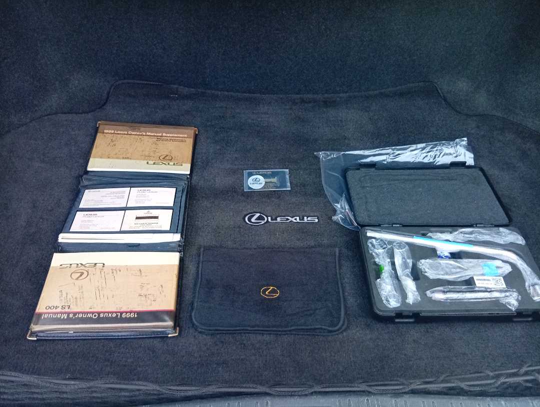 1999 LEXUS LS 400 - Sooq Cars