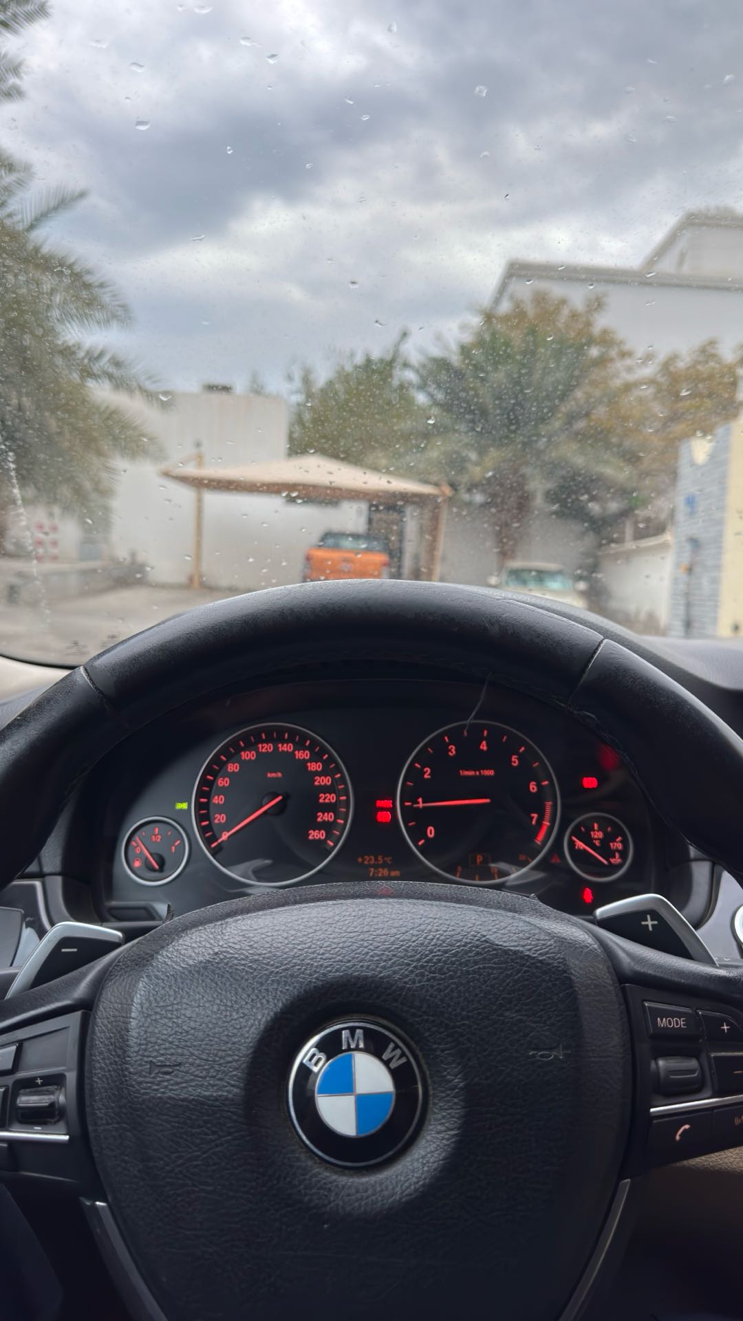 2011 BMW 5 SERIES 523 - Sooq Cars