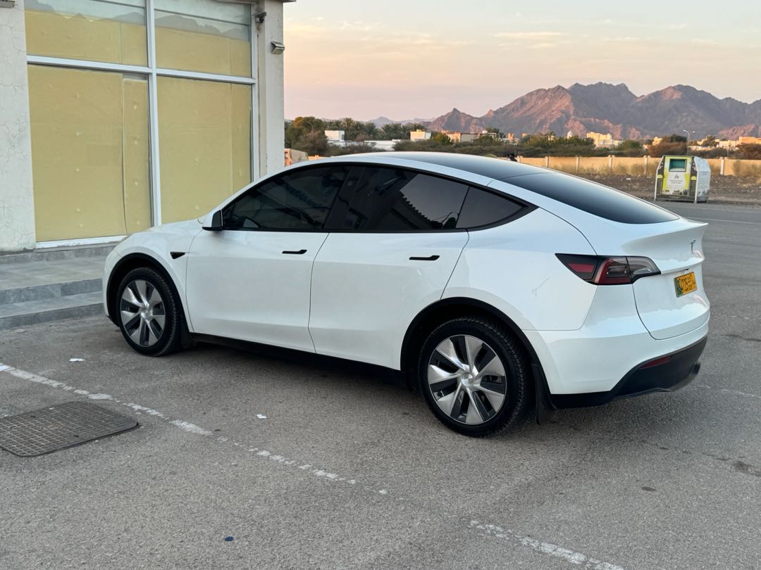 2024 TESLA Model Y - Sooq Cars
